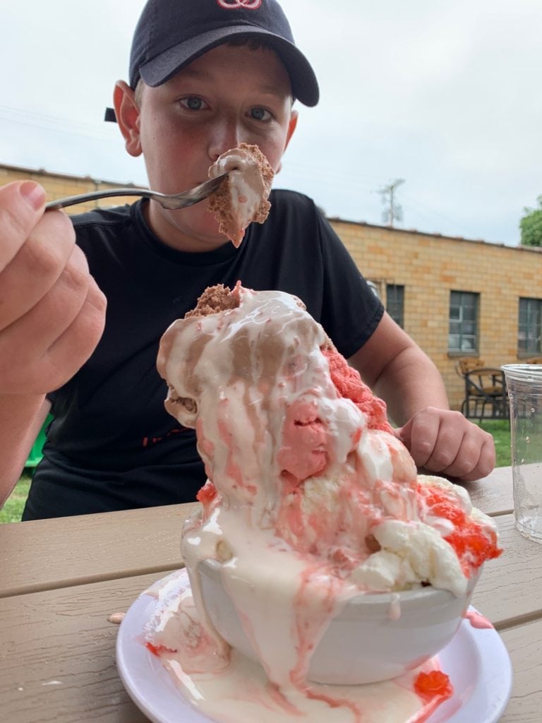 A Trek to The Wilds + Donuts, Coffee, & Ice Cream - Breakfast With Nick